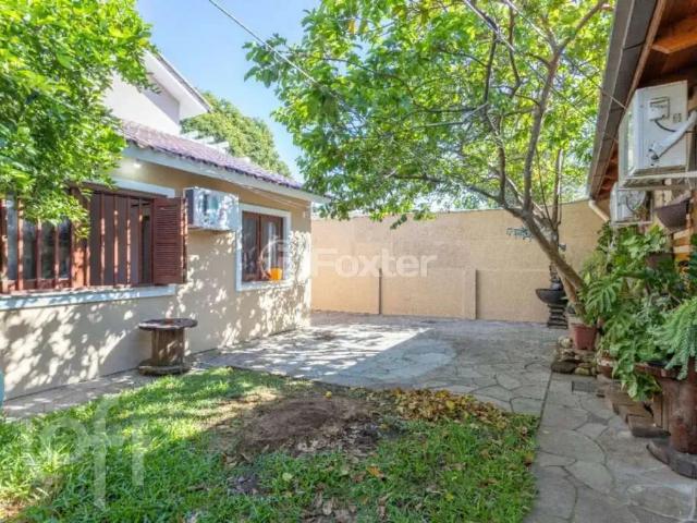 Casa / Sobrado para Venda em Porto Alegre/RS Sarandi 3 Quartos
