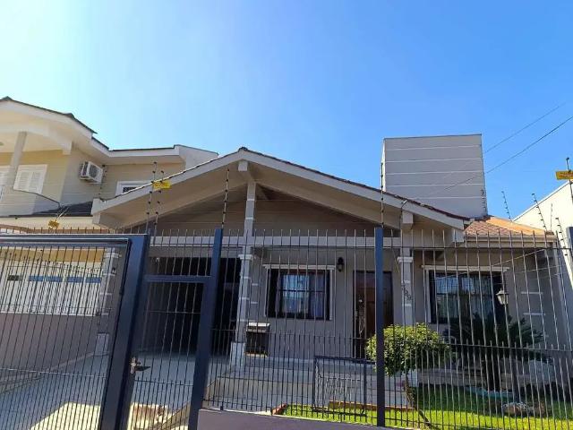Casa / Sobrado para Venda em Porto Alegre/RS Sarandi 3 Quartos