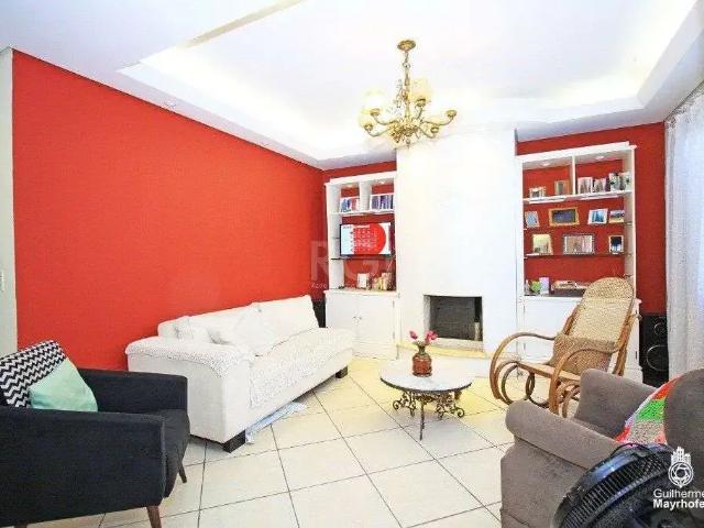 Casa / Sobrado para Venda em Porto Alegre/RS Sarandi 3 Quartos