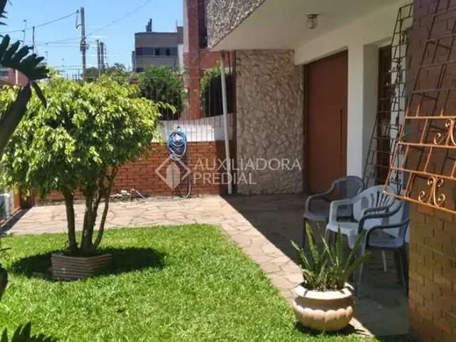 Casa / Sobrado para Venda em Porto Alegre/RS Sarandi 3 Quartos