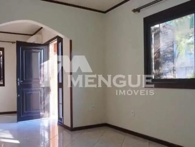 Casa / Sobrado para Venda em Porto Alegre/RS Sarandi 3 Quartos