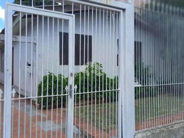 Casa / Sobrado para Venda em Porto Alegre/RS Sarandi 3 Quartos
