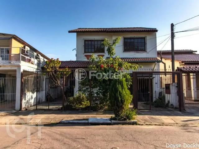 Casa / Sobrado para Venda em Porto Alegre/RS Sarandi 3 Quartos