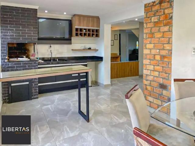 Casa / Sobrado para Venda em Porto Alegre/RS Sarandi 3 Quartos