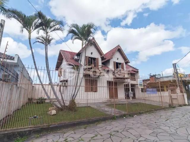 Casa / Sobrado para Venda em Porto Alegre/RS Sarandi 3 Quartos
