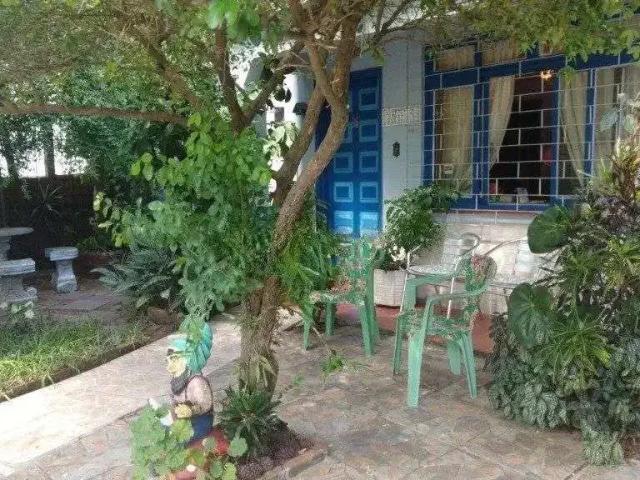 Casa / Sobrado para Venda em Porto Alegre/RS Sarandi 3 Quartos