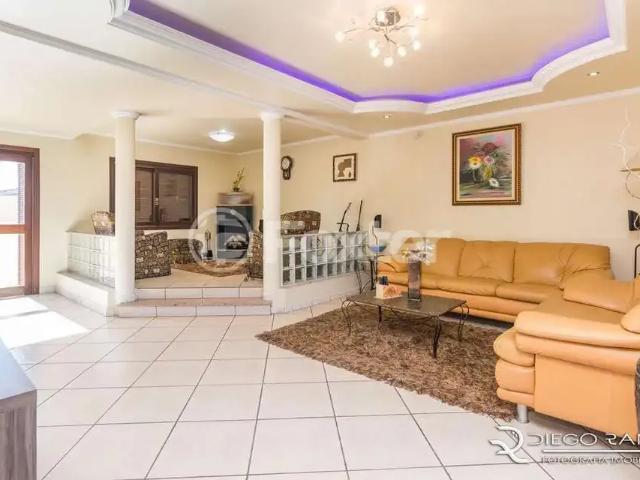Casa / Sobrado para Venda em Porto Alegre/RS Sarandi 3 Quartos