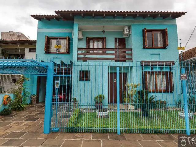 Casa / Sobrado para Venda em Porto Alegre/RS Sarandi 3 Quartos