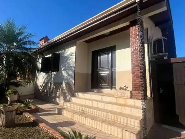 Casa / Sobrado para Venda em Porto Alegre/RS Sarandi 3 Quartos