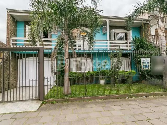 Casa / Sobrado para Venda em Porto Alegre/RS Sarandi 3 Quartos