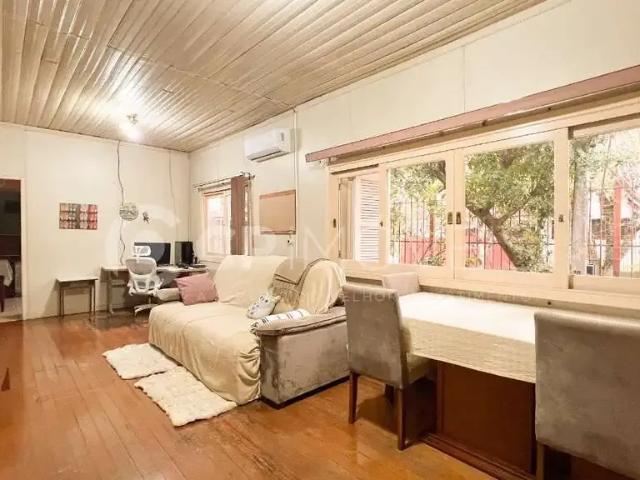 Casa / Sobrado para Venda em Porto Alegre/RS Sarandi 3 Quartos