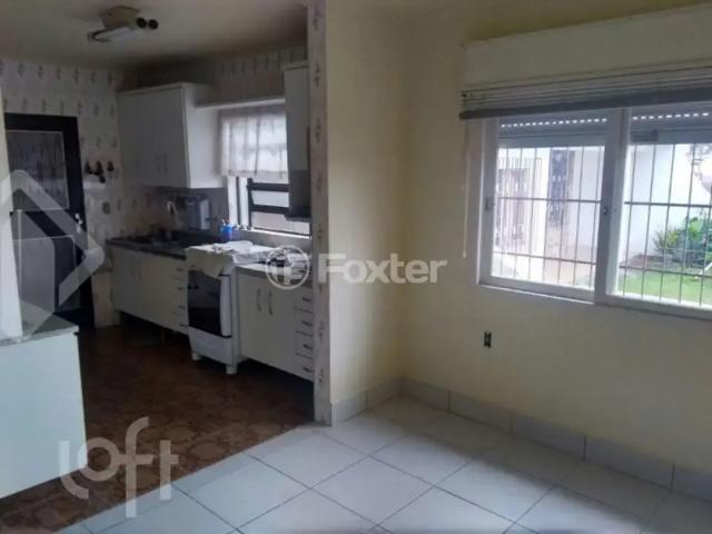 Casa / Sobrado para Venda em Porto Alegre/RS Sarandi 3 Quartos