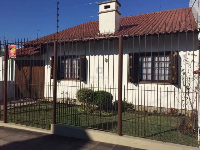 Casa / Sobrado para Venda em Porto Alegre/RS Sarandi 3 Quartos