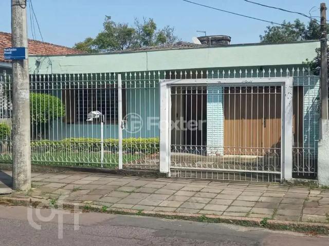 Casa / Sobrado para Venda em Porto Alegre/RS Sarandi 3 Quartos