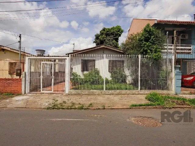 Casa / Sobrado para Venda em Porto Alegre/RS Sarandi 3 Quartos