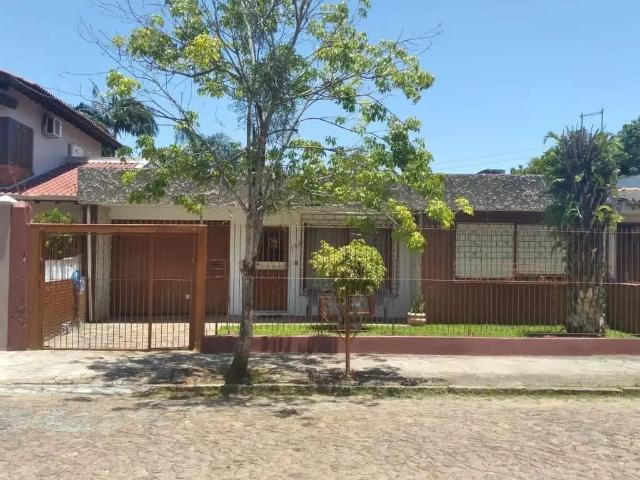 Casa / Sobrado para Venda em Porto Alegre/RS Sarandi 3 Quartos