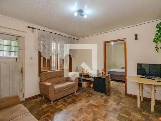 Casa / Sobrado para Venda em Porto Alegre/RS Sarandi 3 Quartos