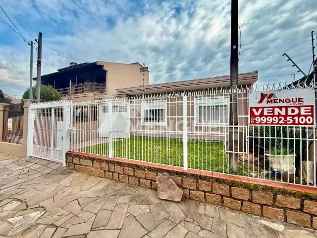 Casa / Sobrado para Venda em Porto Alegre/RS Sarandi 3 Quartos