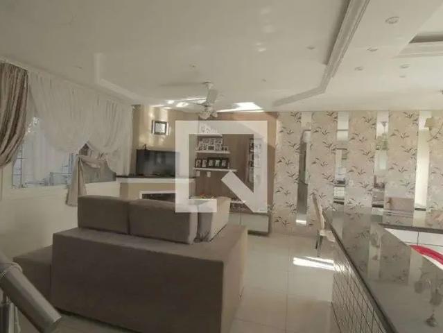 Casa / Sobrado para Venda em Porto Alegre/RS Sarandi 4 Quartos