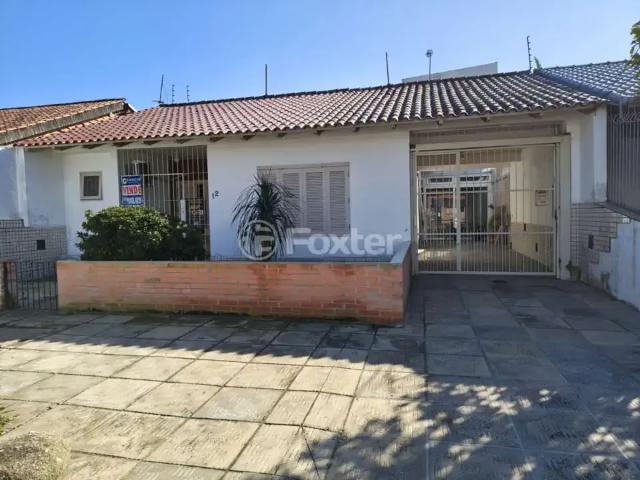 Casa / Sobrado para Venda em Porto Alegre/RS Sarandi 4 Quartos