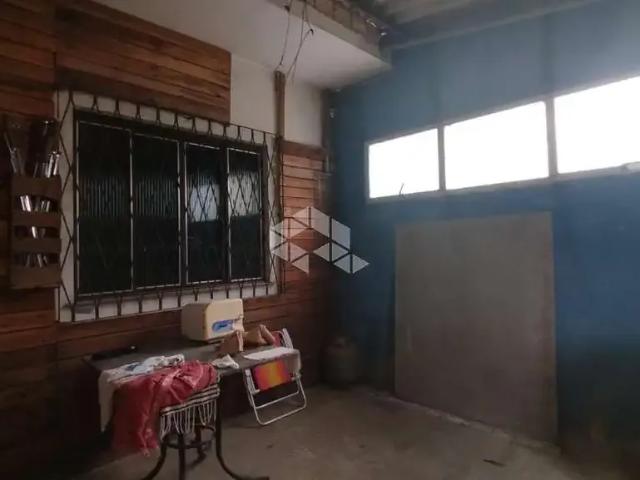 Casa / Sobrado para Venda em Porto Alegre/RS Sarandi 4 Quartos