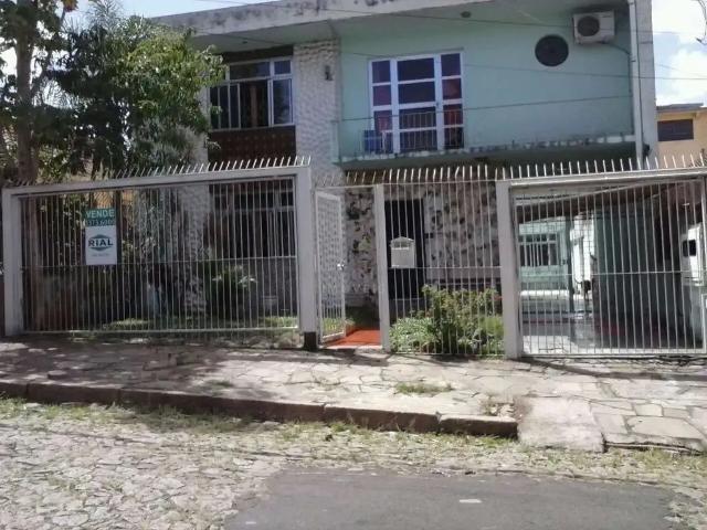Casa / Sobrado para Venda em Porto Alegre/RS Sarandi 4 Quartos