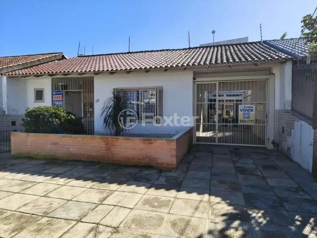 Casa / Sobrado para Venda em Porto Alegre/RS Sarandi 4 Quartos