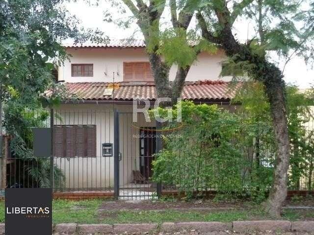 Casa / Sobrado para Venda em Porto Alegre/RS Sarandi 4 Quartos