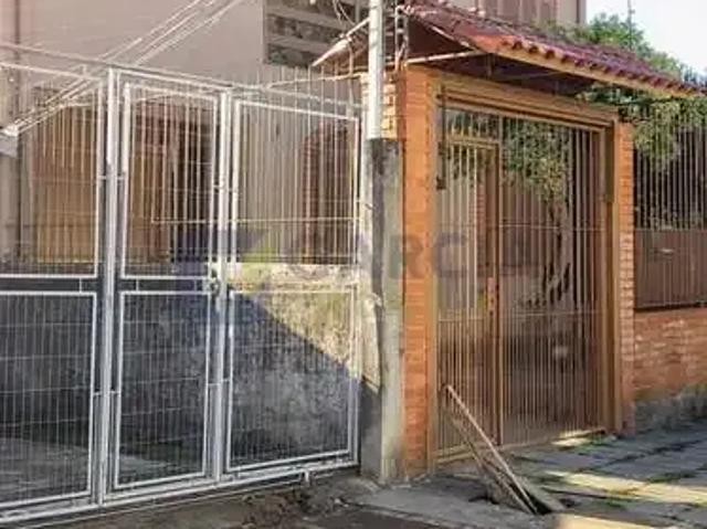 Casa / Sobrado para Venda em Porto Alegre/RS Sarandi 4 Quartos