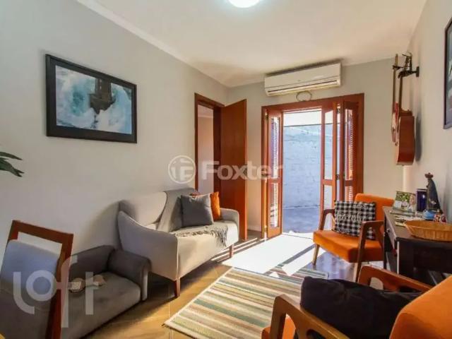 Casa / Sobrado para Venda em Porto Alegre/RS Sarandi 4 Quartos