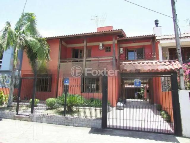 Casa / Sobrado para Venda em Porto Alegre/RS Sarandi 4 Quartos