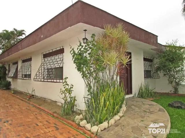 Casa / Sobrado para Venda em Porto Alegre/RS Sarandi 4 Quartos