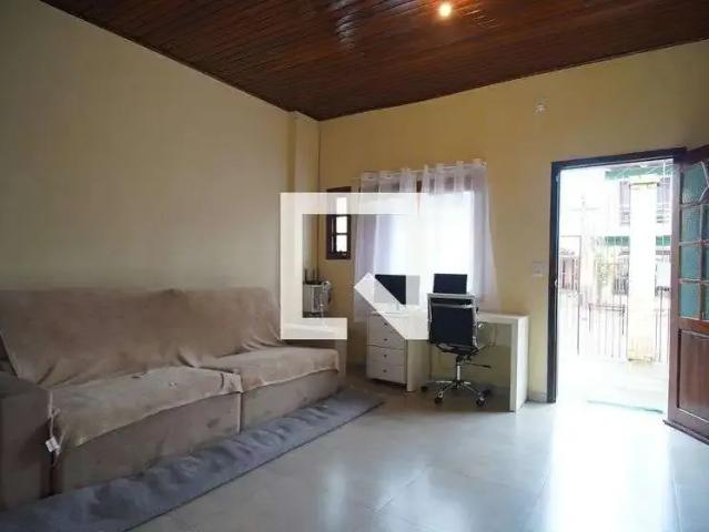 Casa / Sobrado para Venda em Porto Alegre/RS Sarandi 4 Quartos