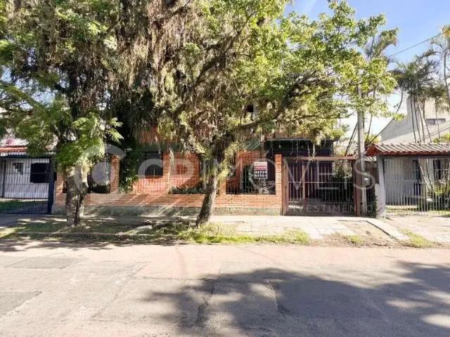 Casa / Sobrado para Venda em Porto Alegre/RS Sarandi 4 Quartos