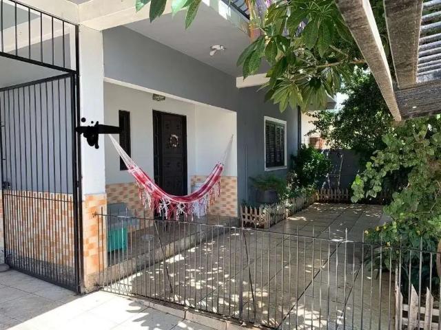 Casa / Sobrado para Venda em Porto Alegre/RS Sarandi 7 Quartos