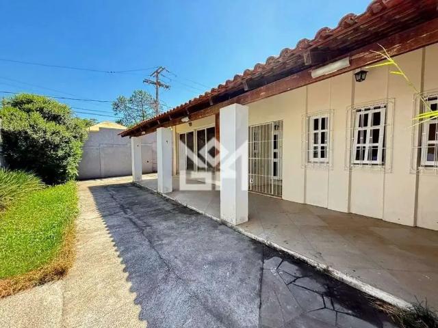Casa / Sobrado para Venda em Porto Alegre/RS Sarandi 7 Quartos
