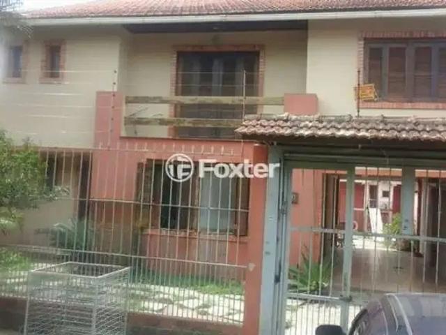 Casa / Sobrado para Venda em Porto Alegre/RS Serraria 4 Quartos