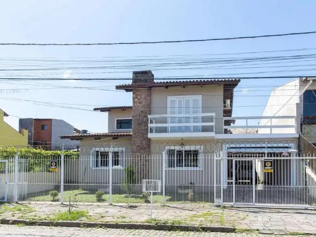 Casa / Sobrado para Venda em Porto Alegre/RS Serraria 4 Quartos