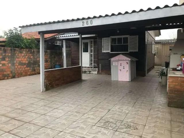 Casa / Sobrado para Venda em Porto Alegre/RS Serraria 4 Quartos