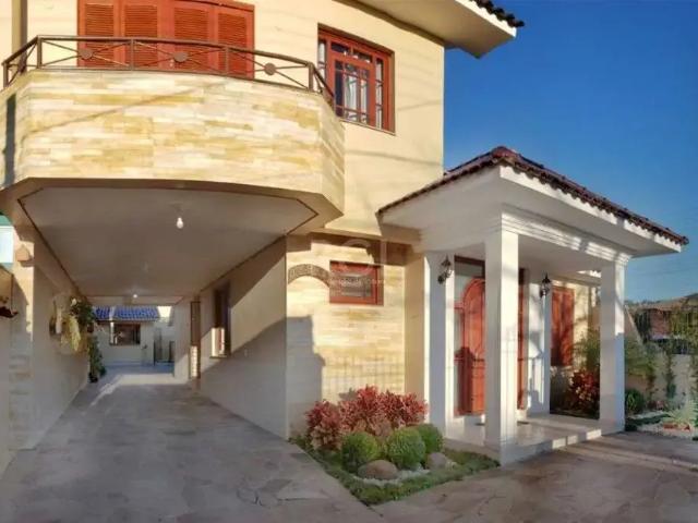 Casa / Sobrado para Venda em Porto Alegre/RS Serraria 3 Quartos