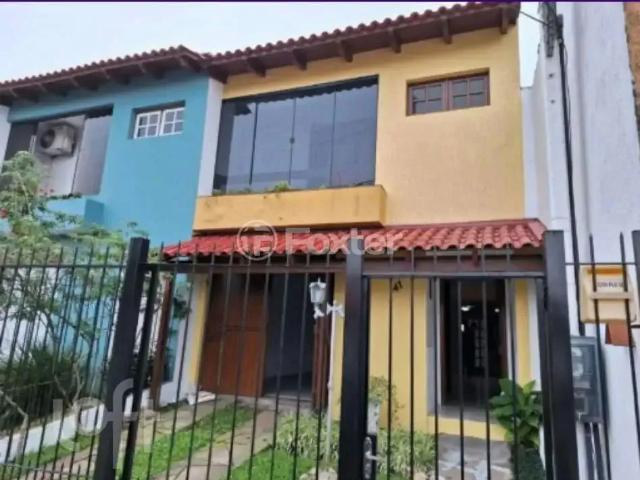 Casa / Sobrado para Venda em Porto Alegre/RS Serraria 3 Quartos