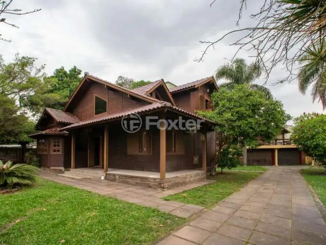 Casa / Sobrado para Venda em Porto Alegre/RS Serraria 3 Quartos