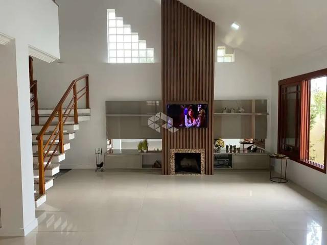 Casa / Sobrado para Venda em Porto Alegre/RS Serraria 3 Quartos