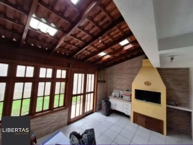 Casa / Sobrado para Venda em Porto Alegre/RS Serraria 3 Quartos