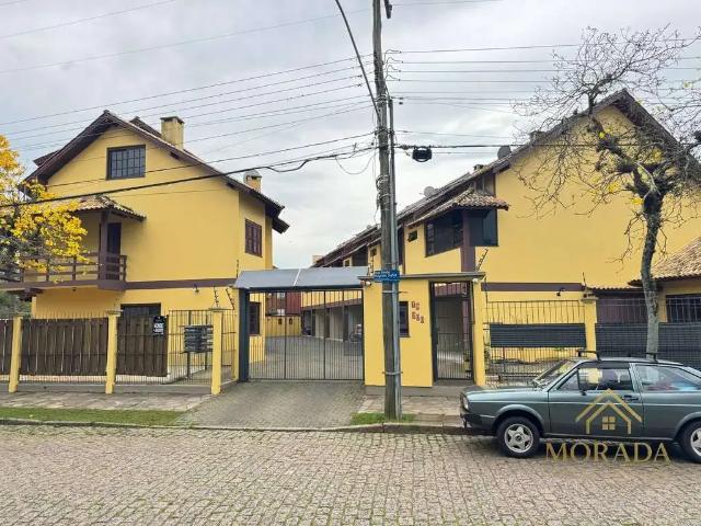 Casa / Sobrado para Venda em Porto Alegre/RS Serraria 3 Quartos