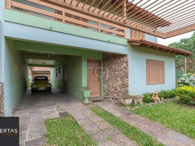 Casa / Sobrado para Venda em Porto Alegre/RS Serraria 3 Quartos