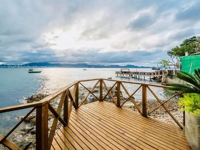 Casa / Sobrado para Venda em Porto Belo/SC Caixa D'Aço 7 Quartos