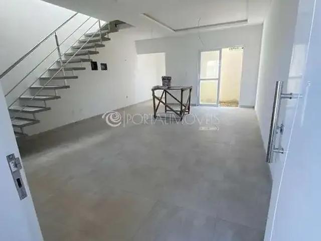 Casa / Sobrado para Venda em Porto Belo/SC Centro 3 Quartos