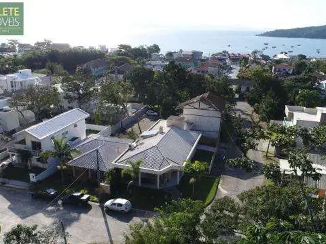 Casa / Sobrado para Venda em Porto Belo/SC Centro 7 Quartos