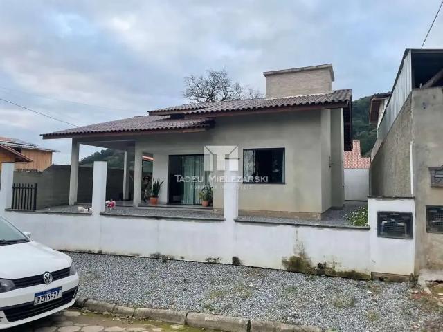 Casa / Sobrado para Venda em Porto Belo/SC Alto Perequê 3 Quartos